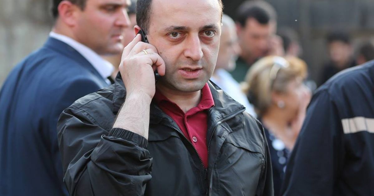 პრემიერი R2 ის ჟურნალისტებს ძალიან პროფესიონალები ხართ გამორჩეულად