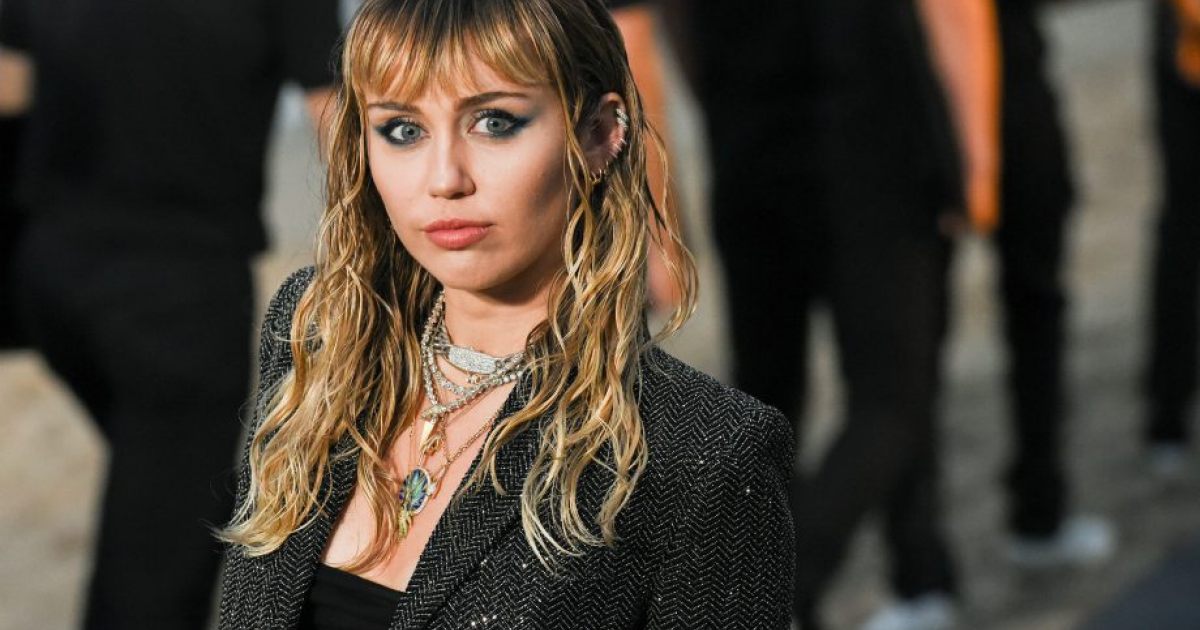 მაილი საირუსი: ვფიქრობდი რომ გეი უნდა ვყოფილიყავი, რადგან ყველა კაცი ...