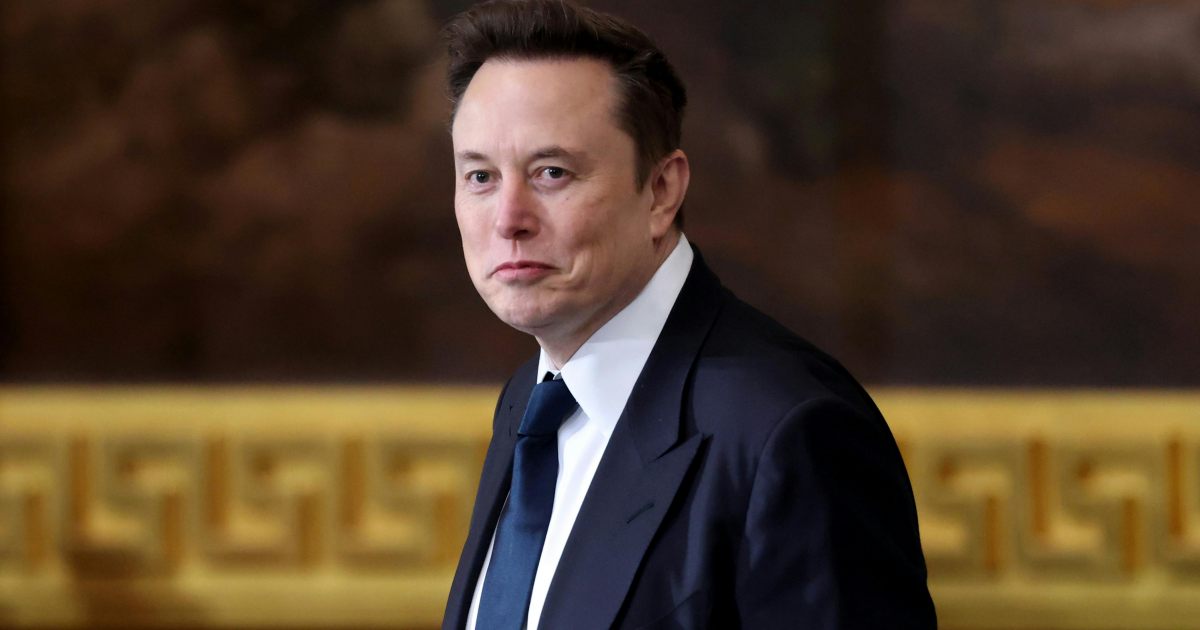 SpaceX-ის პირველადი საჯარო შეთავაზების შემდეგ ილონ მასკი მსოფლიოს ...